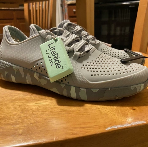 CROCS | Shoes | Literide Gray Camo Womans Crocs | Poshmark